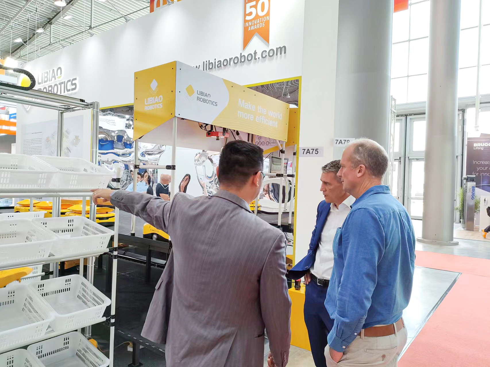 立镖机器人 - 智能分拣机器人 柔性智能分拣解决方案